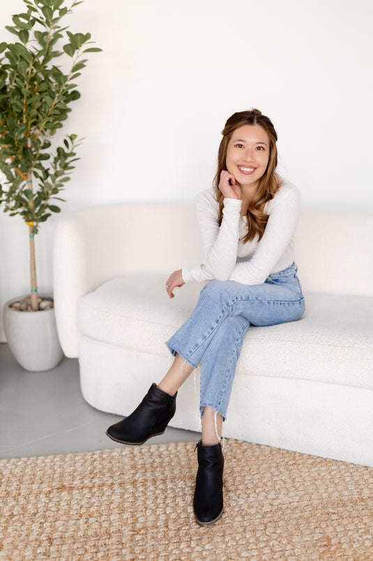 About Me, Emily Winslow, Watercolor Artist, Live Wedding Paintier ...